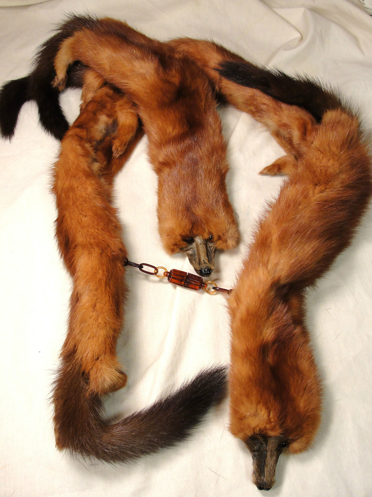 Should You Feel Guilty About Wearing Vintage Fur? | Collectors Weekly